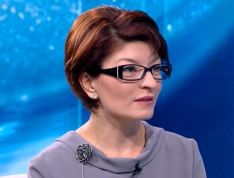 Десислава Атанасова: Не сме се опитвали да подхлъзнем управляващите с ...