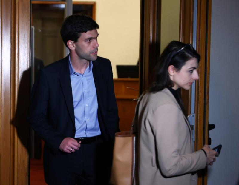 Кой е Никола Минчев - кандидатът за шеф на парламента