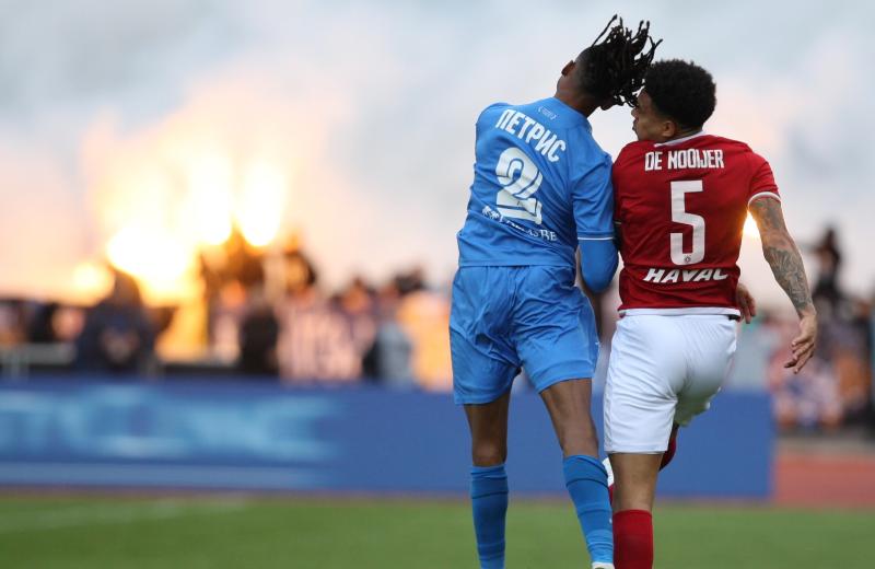 Левски изпусна ЦСКА в нервен мач