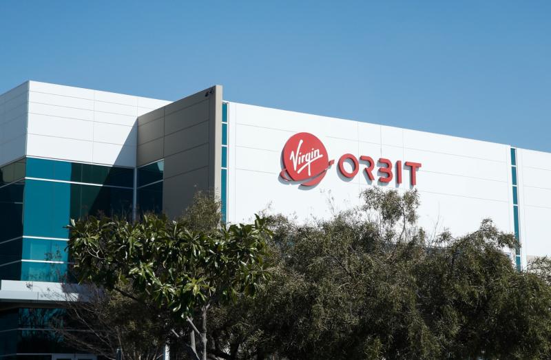 След провал: Британската компания за спътници Virgin Orbit прекратява ...